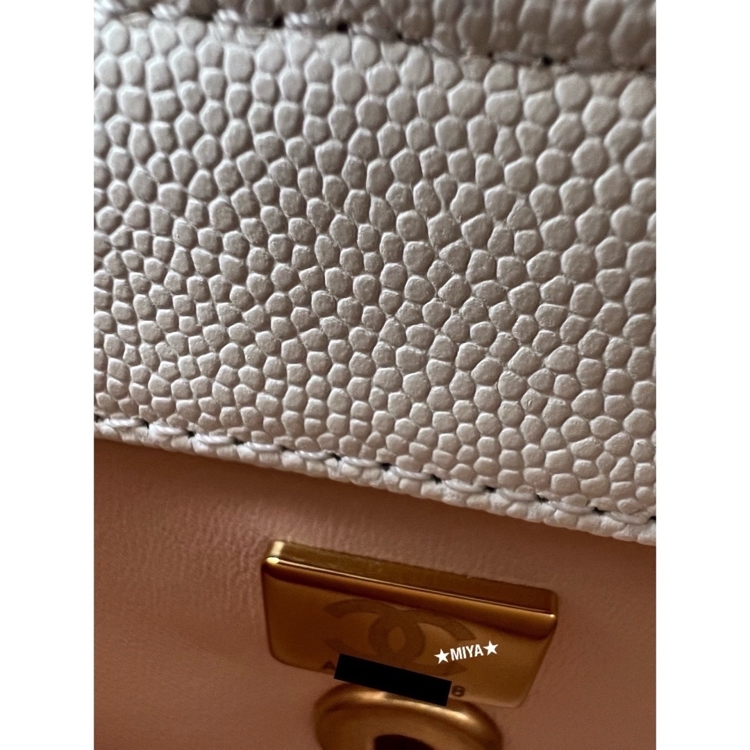 CHANEL - CHANEL シャネル ココハンドル24 XS ショルダーバッグ CHANEL - CHANEL シャネル ココハンドル24 XS ショルダーバッグ