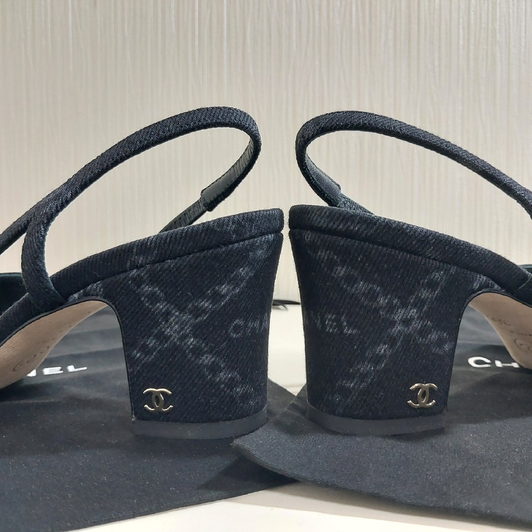CHANEL - シャネル スリングバック パンプス デニム ブラック CHANEL - シャネル スリングバック パンプス デニム ブラック