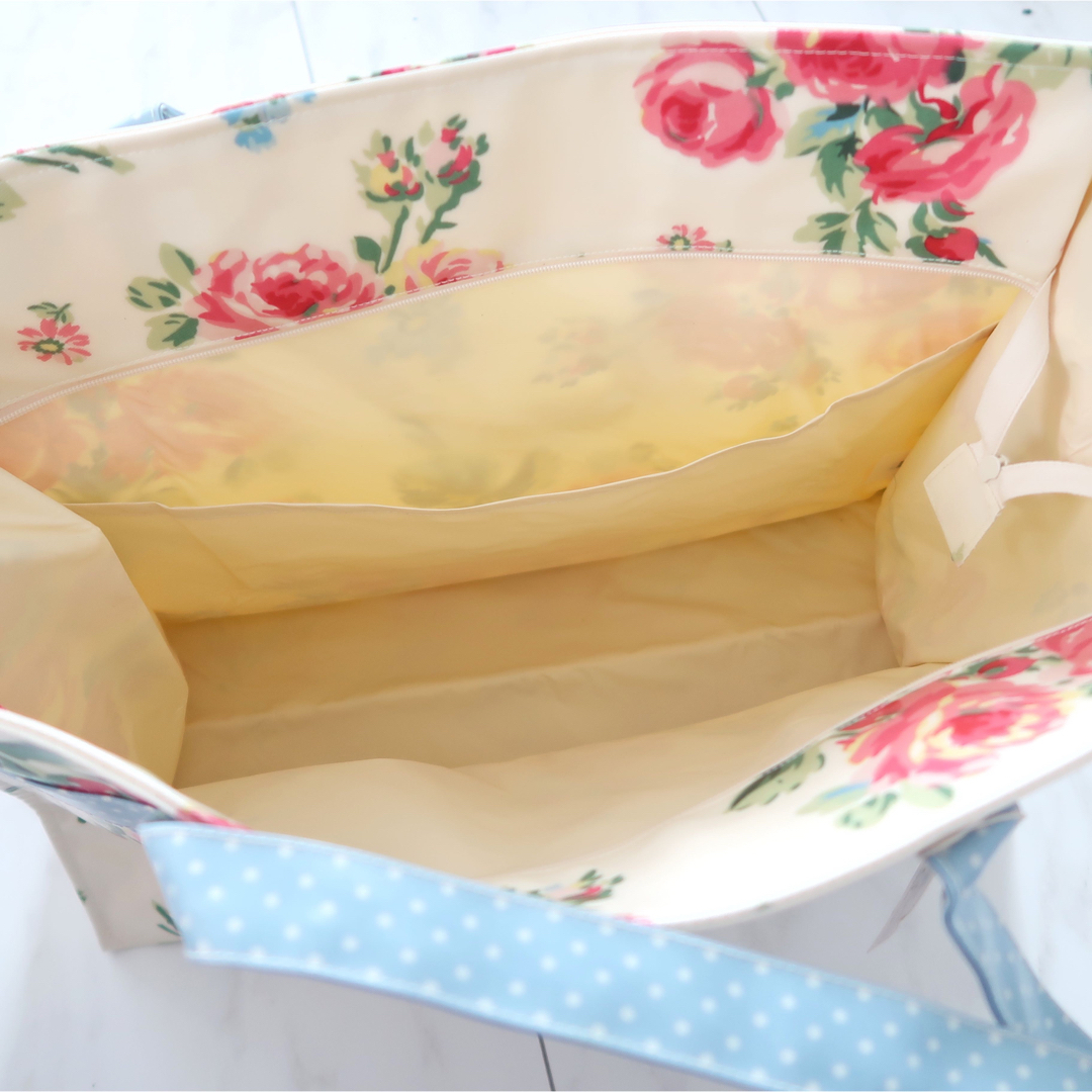 LAURA ASHLEY - ローラアシュレイ 花柄 薔薇 トートバッグ LAURA ASHLEY - ローラアシュレイ 花柄 薔薇 トートバッグ