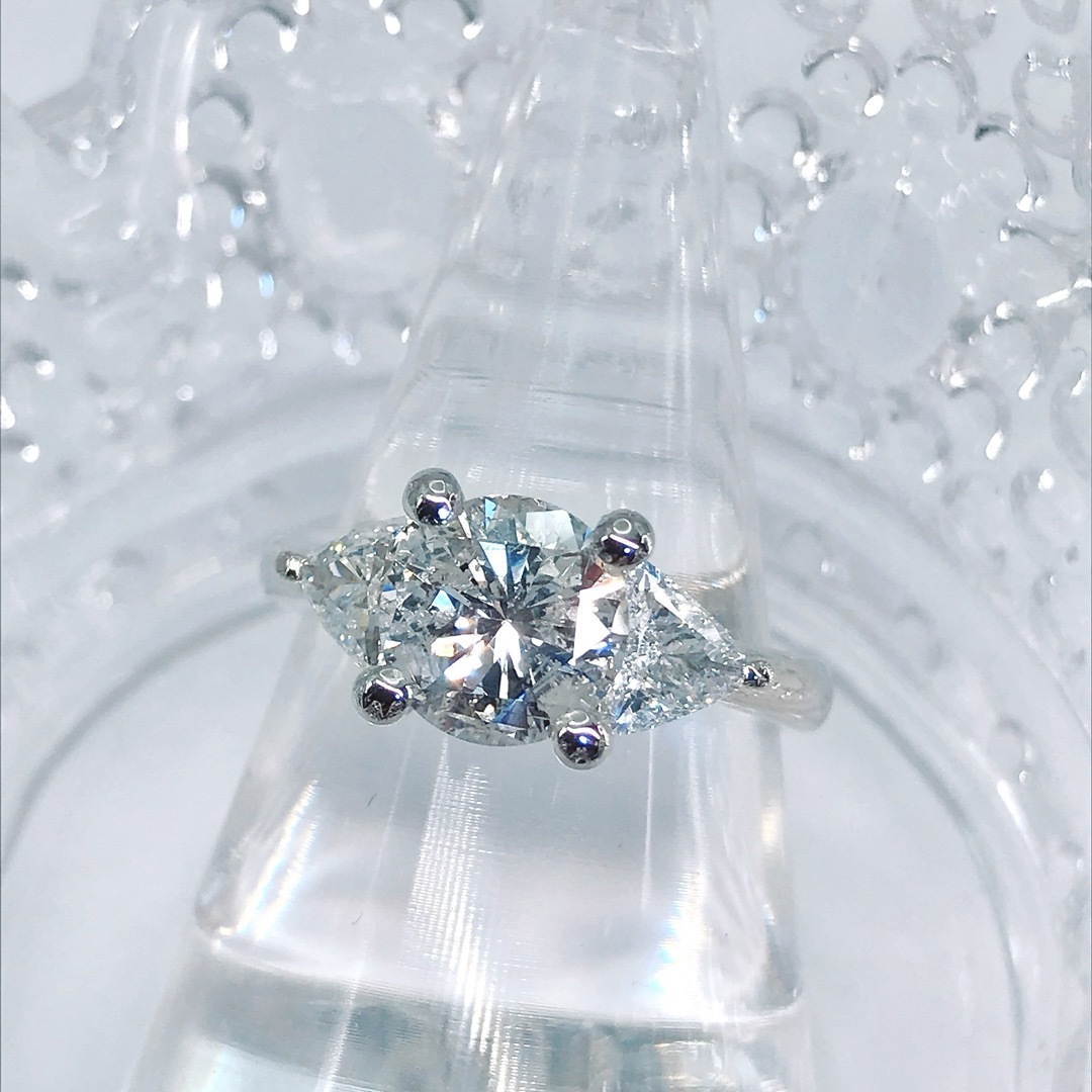 計2.67ct 大粒 ダイヤモンドリング PT900 ダイヤ 2ctアップ 希少 計2.67ct 大粒 ダイヤモンドリング PT900 ダイヤ 2ctアップ 希少