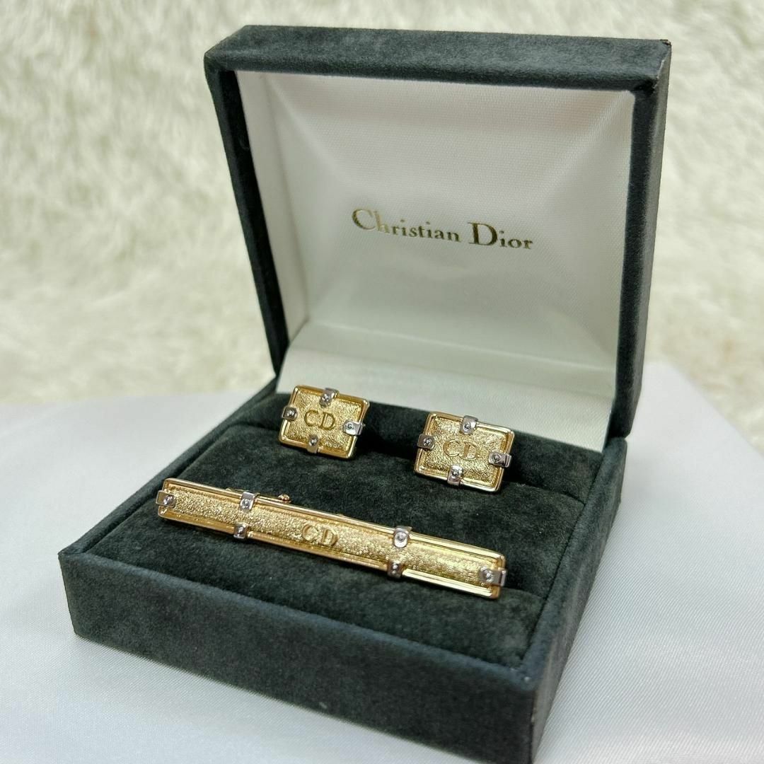 Christian Dior - ☆箱付き美品☆Diorディオール カフス Christian Dior - ☆箱付き美品☆Diorディオール カフス