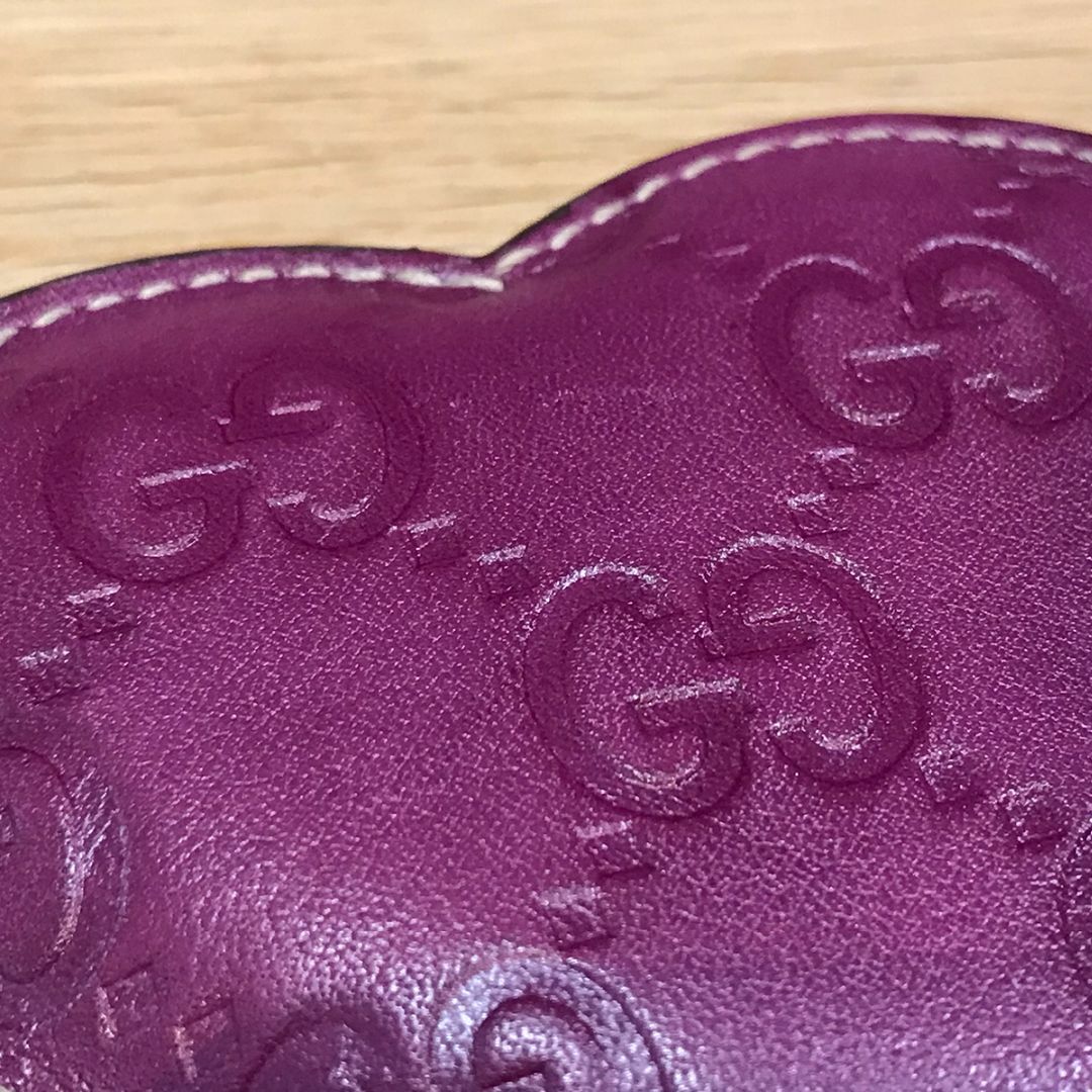 超美品 グッチ ハートモチーフ コンパクトミラー グッチシマ 鏡 超美品 グッチ ハートモチーフ コンパクトミラー グッチシマ 鏡