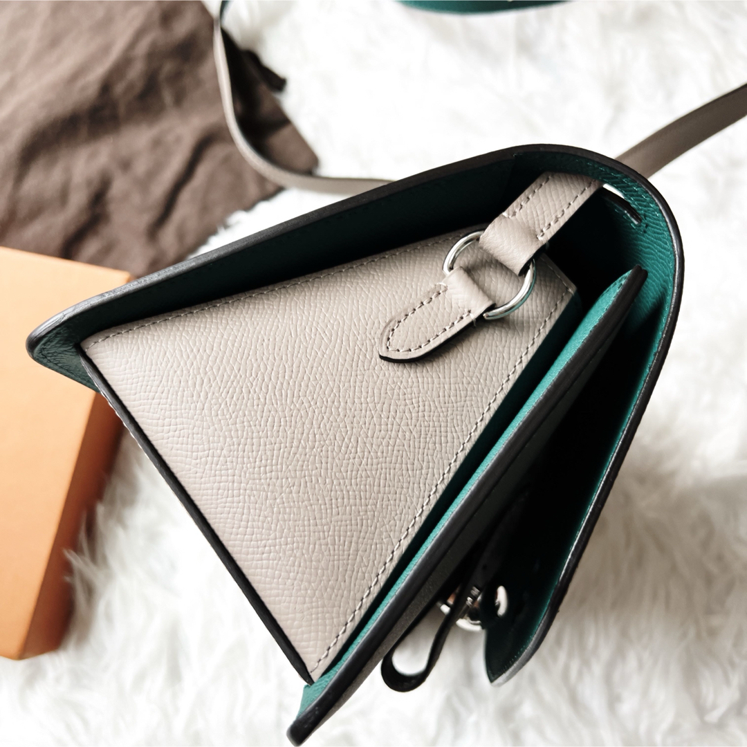 MOYNAT - 極美品 MOYNAT モワナ マドレーヌ エトープ バッグ MOYNAT - 極美品 MOYNAT モワナ マドレーヌ エトープ バッグ