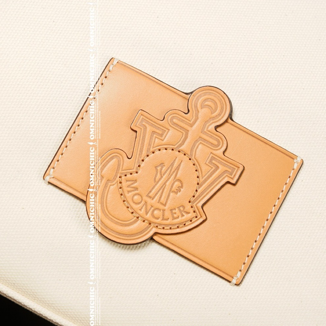 MONCLER - 国内正規品レザーパッチMONCLER モンクレールロゴ MONCLER - 国内正規品レザーパッチMONCLER モンクレールロゴ