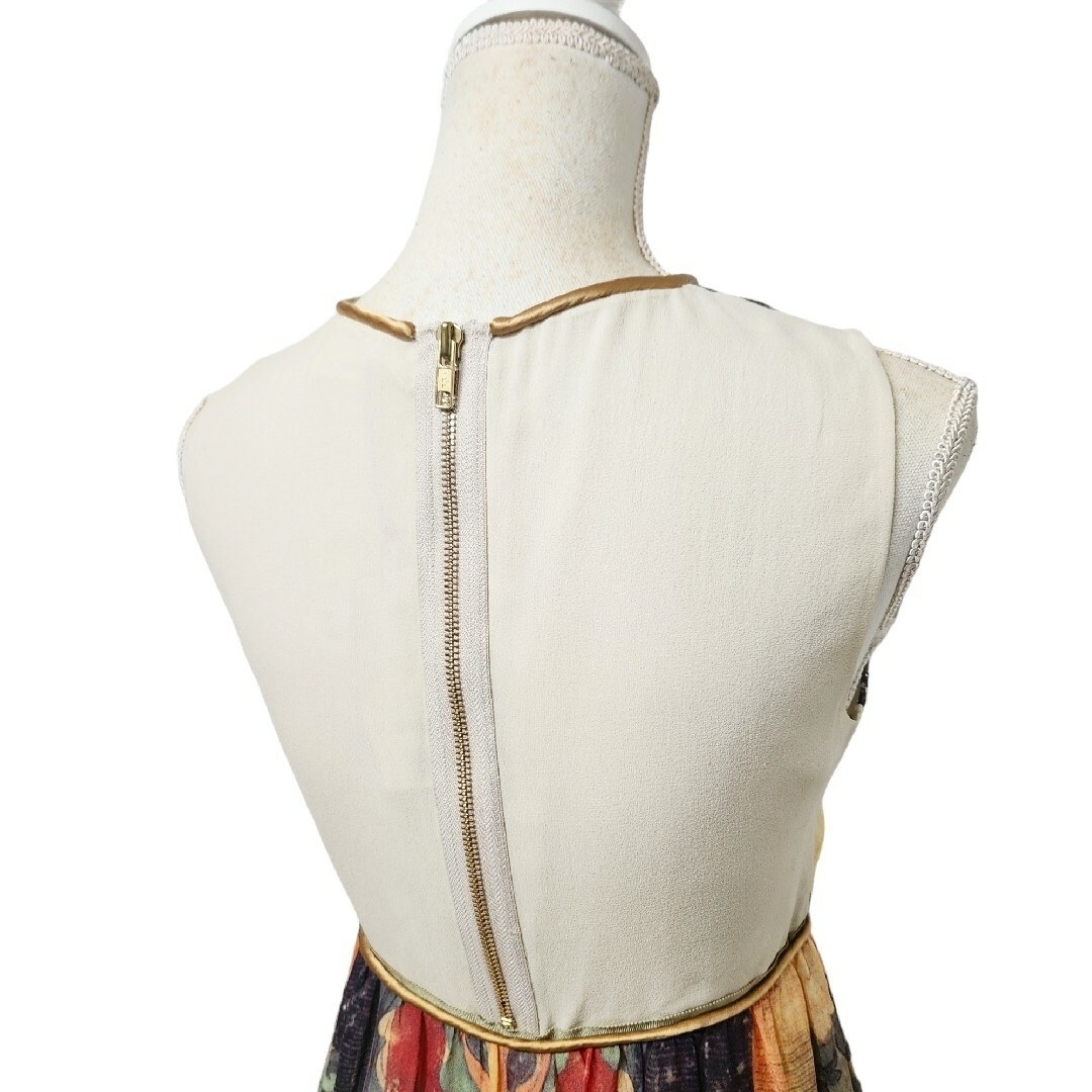 VIVIENNE TAM - 【新品・未使用】希少 ヴィヴィアンタム シルク VIVIENNE TAM - 【新品・未使用】希少 ヴィヴィアンタム シルク