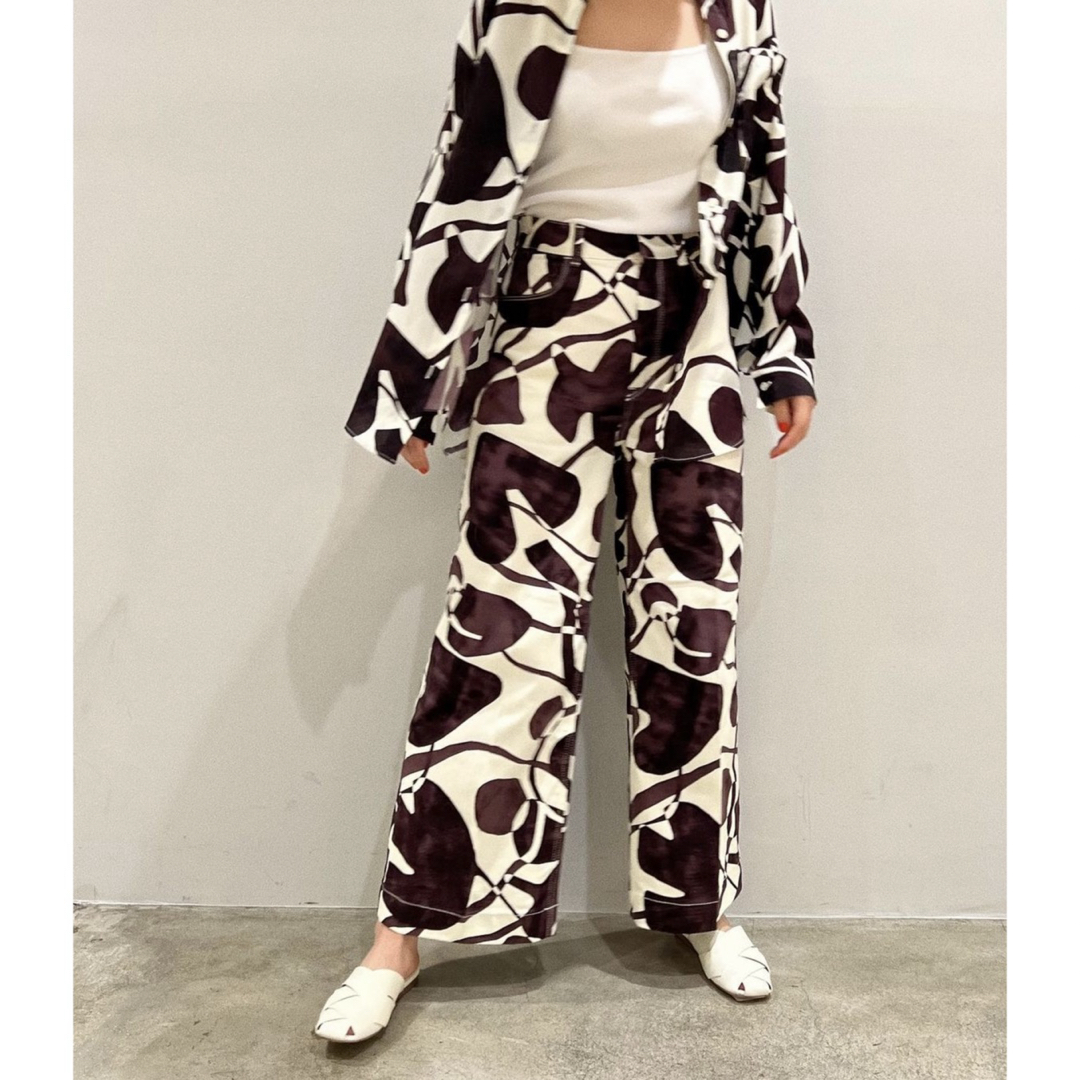 PHEENY - pheeny 柄シャツ リラックスシャツ 長袖 ブラウンの PHEENY - pheeny 柄シャツ リラックスシャツ 長袖 ブラウンの