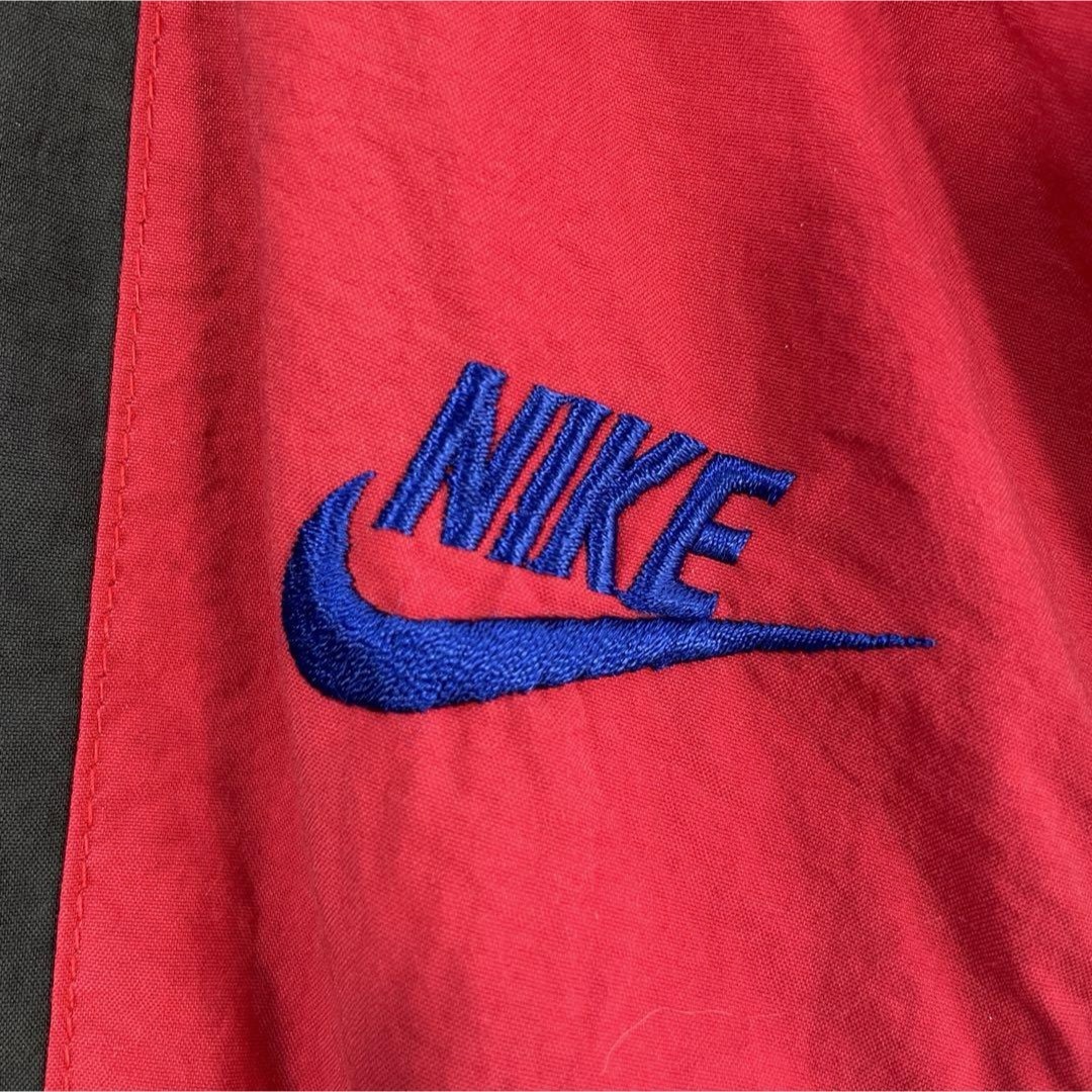 マルチカラー、オーバーサイズ】NIKEナイロンジャケット古着 マルチカラー、オーバーサイズ】NIKEナイロンジャケット古着