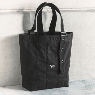 Y-3(トートバッグ)のフリマアイテム一覧 Y-3(トートバッグ)のフリマアイテム一覧