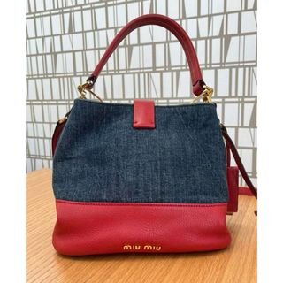 MIU MIU(ショルダーバッグ)のフリマアイテム一覧 MIU MIU(ショルダーバッグ)のフリマアイテム一覧