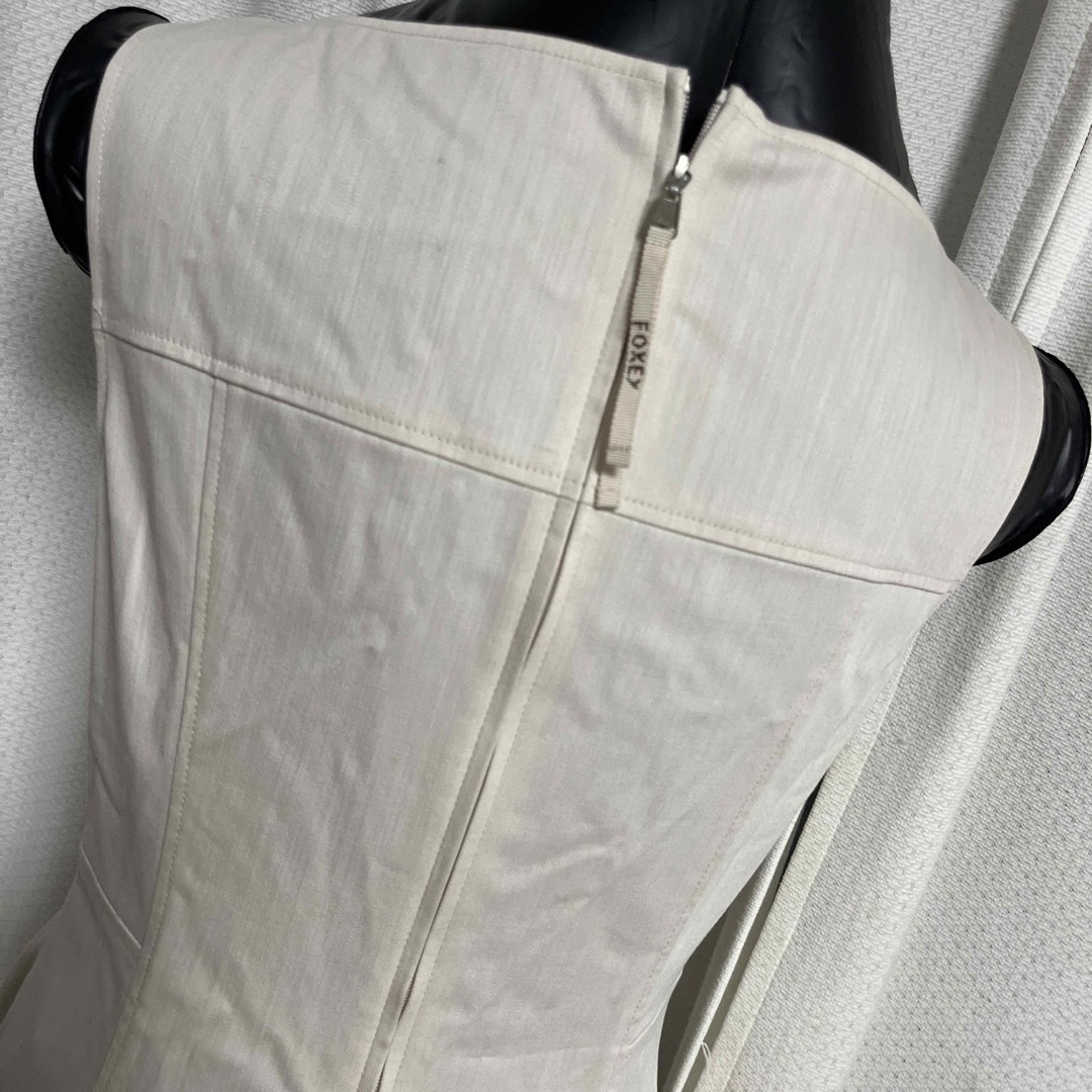 FOXEY - 新品タグ付き foxey ワンピ ワンピース ノースリーブの FOXEY - 新品タグ付き foxey ワンピ ワンピース ノースリーブの