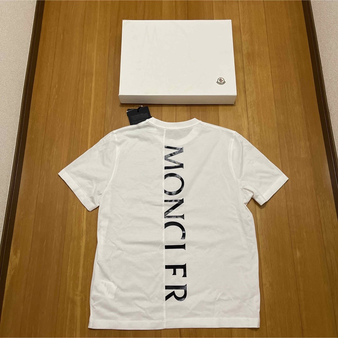 MONCLER ラバーワッペン 半袖Tシャツ 白 Tシャツ/カットソー MONCLER ラバーワッペン 半袖Tシャツ 白 Tシャツ/カットソー