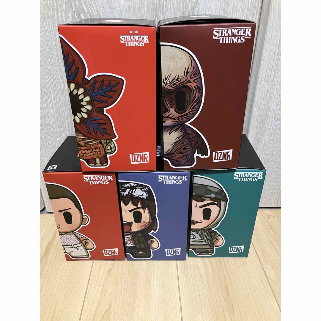ストレンジャーシングス Stranger ぬいぐるみ 5種セット 新品の ストレンジャーシングス Stranger ぬいぐるみ 5種セット 新品の