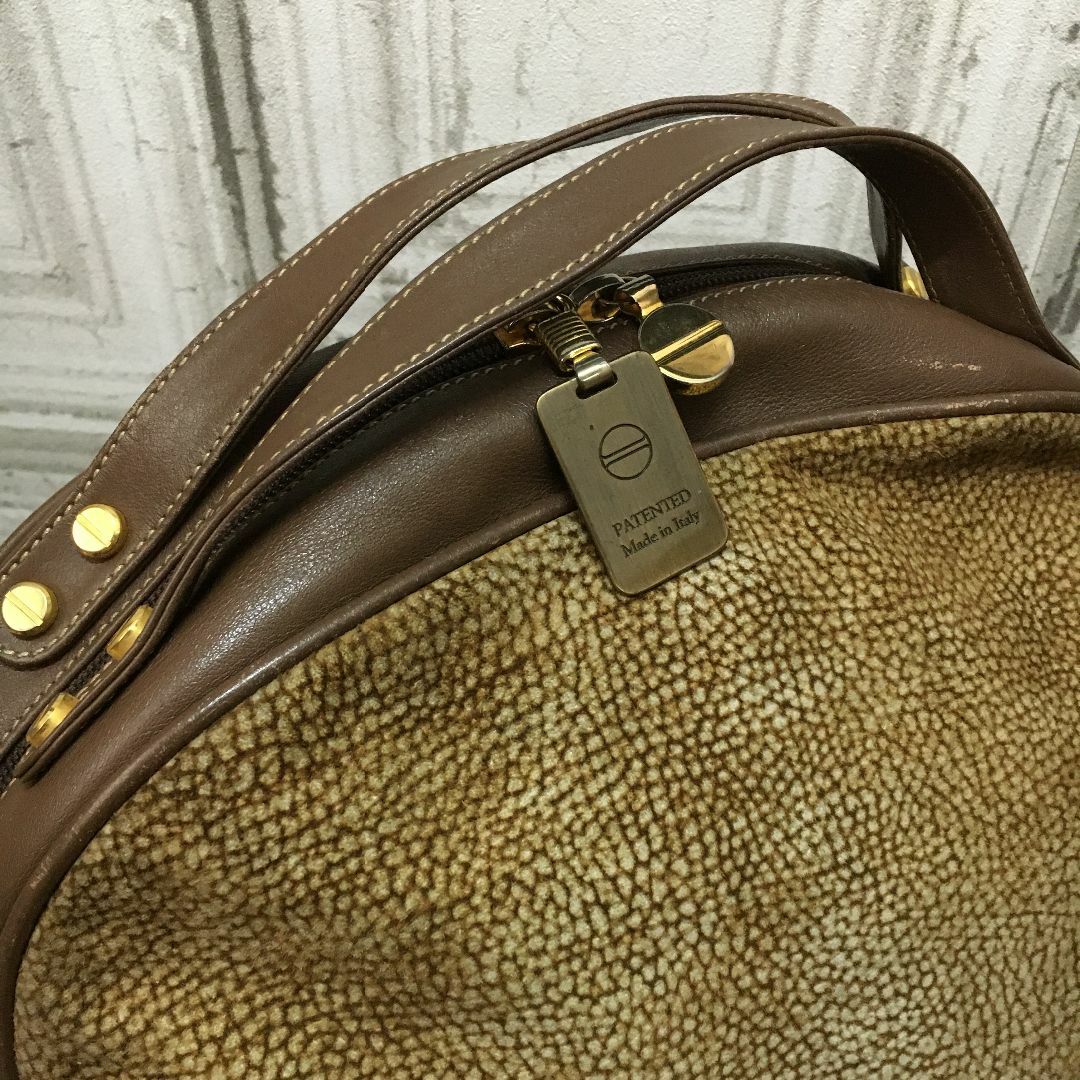 BORBONESE - イタリア製 redwall BORBONESE バッグ USEDの通販 BORBONESE - イタリア製 redwall BORBONESE バッグ USEDの通販
