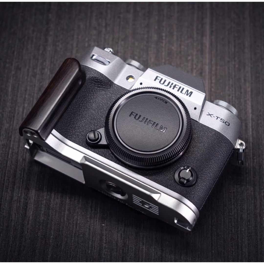 新品 富士フイルム FUJIFILM xt50用 ハンドグリップの通販 by 新品 富士フイルム FUJIFILM xt50用 ハンドグリップの通販 by