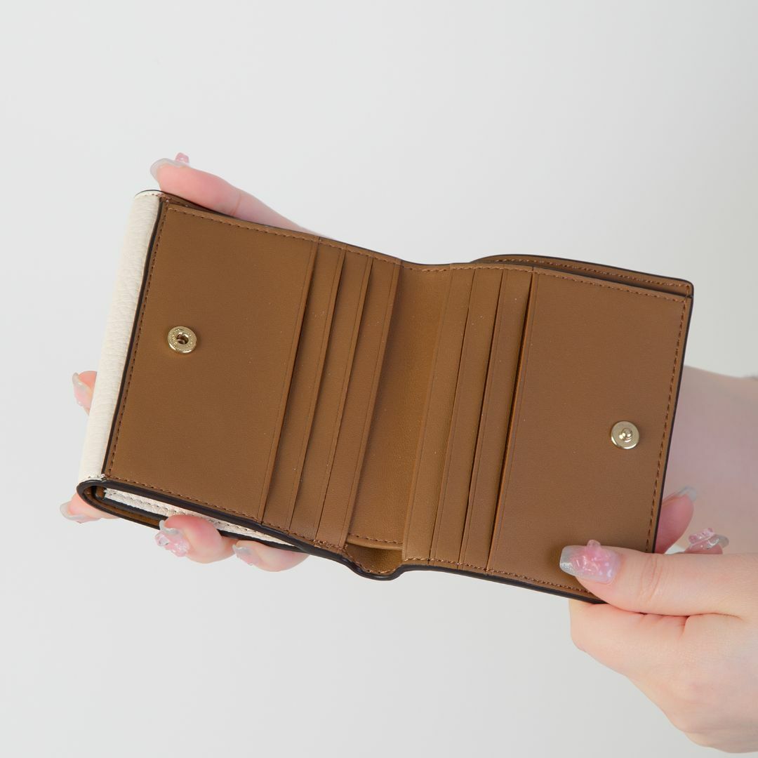 未使用 正規品 コーチ 二つ折り財布 レディース ホワイト 未使用 正規品 コーチ 二つ折り財布 レディース ホワイト