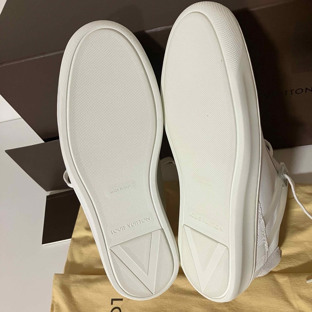 LOUIS VUITTON - 【未使用☆箱付き】LOUIS VUITTON スニーカー LOUIS VUITTON - 【未使用☆箱付き】LOUIS VUITTON スニーカー