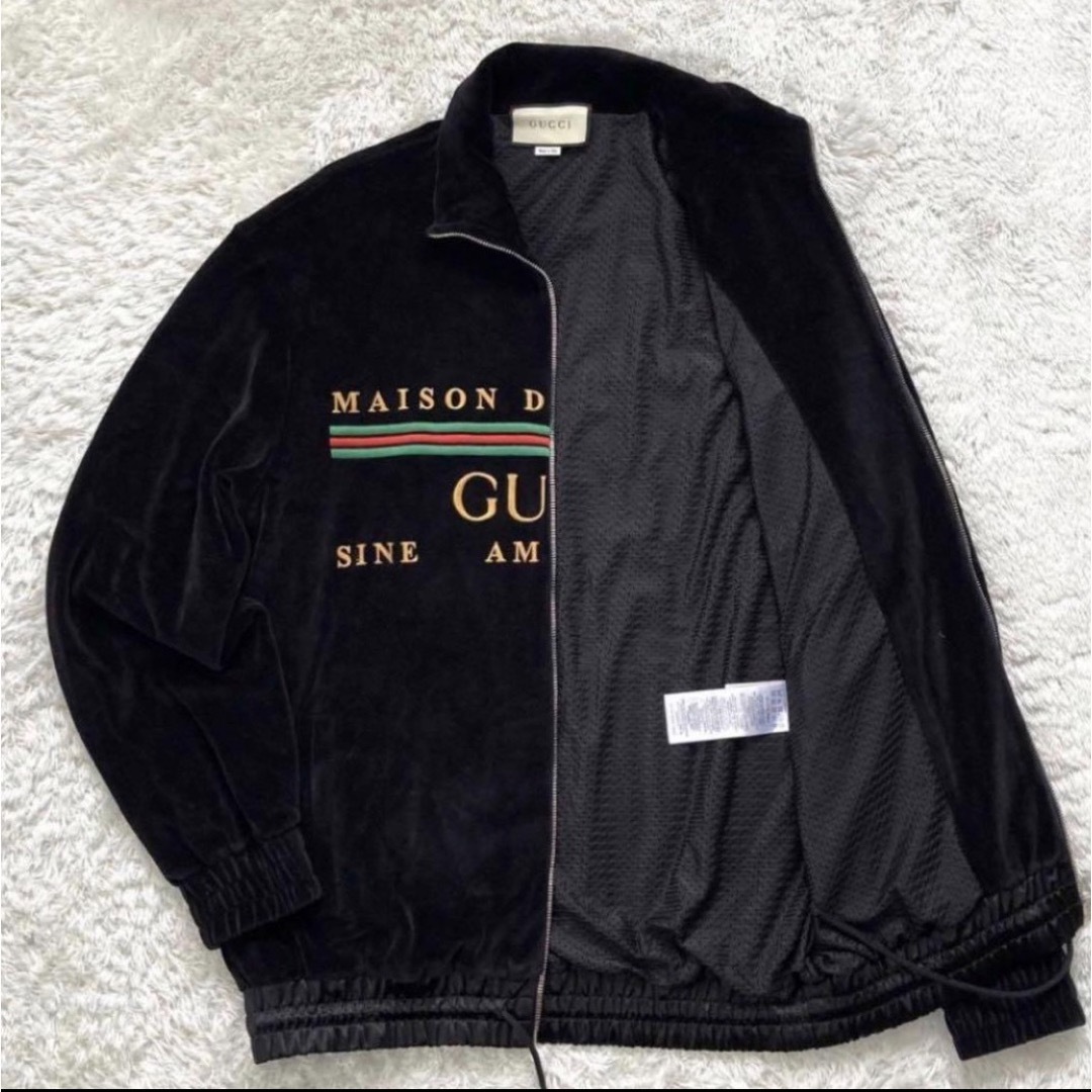 GUCCI - 【 即完売 】 GUCCI 刺繍ロゴ セットアップ ベロア GUCCI - 【 即完売 】 GUCCI 刺繍ロゴ セットアップ ベロア