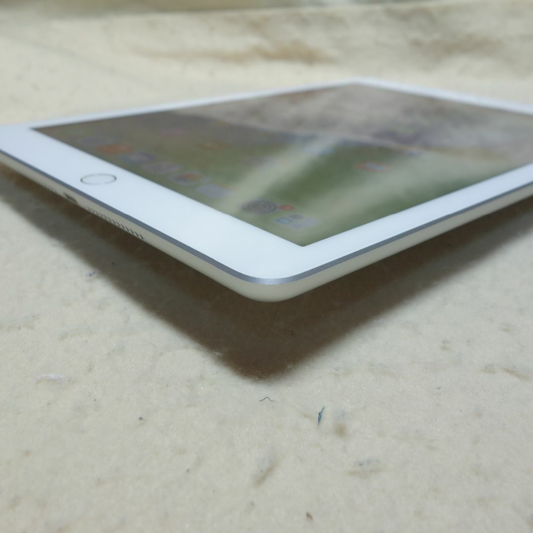 iPad 9.7インチ Wi-Fiモデル 32GB ◇第6世代◇MR7G2J/A iPad 9.7インチ Wi-Fiモデル 32GB ◇第6世代◇MR7G2J/A