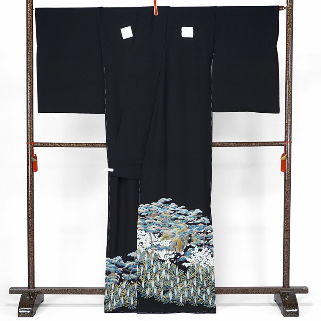 黒留袖 友禅 松 丹後ちりめん 仮絵羽 未仕立て 在庫保管品 着物 黒留袖 友禅 松 丹後ちりめん 仮絵羽 未仕立て 在庫保管品 着物
