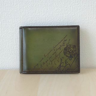 BERLUTI(折り財布)のフリマアイテム一覧 BERLUTI(折り財布)のフリマアイテム一覧