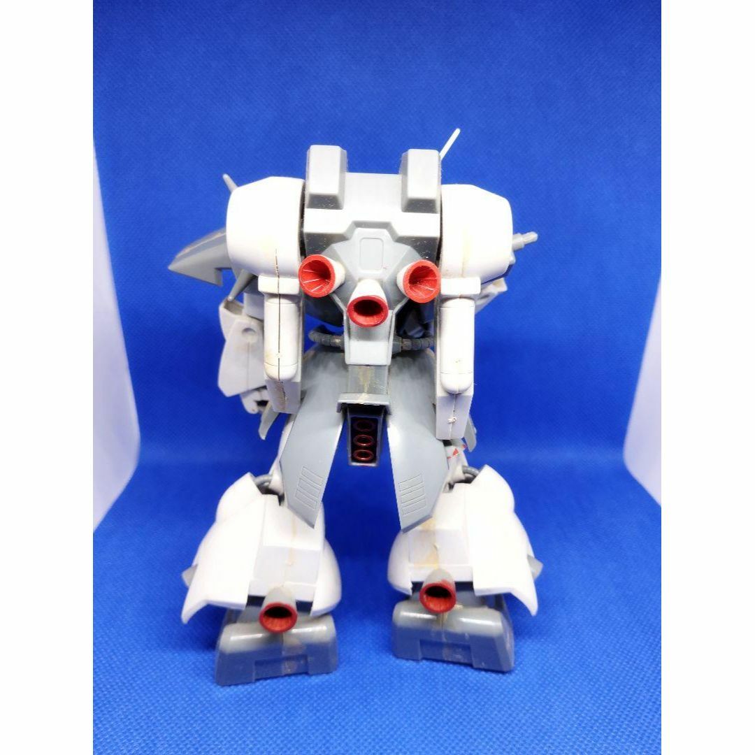 ジャンク品 機動戦士ZZガンダム 1/144旧キット AMX-011 ザクⅢの ジャンク品 機動戦士ZZガンダム 1/144旧キット AMX-011 ザクⅢの