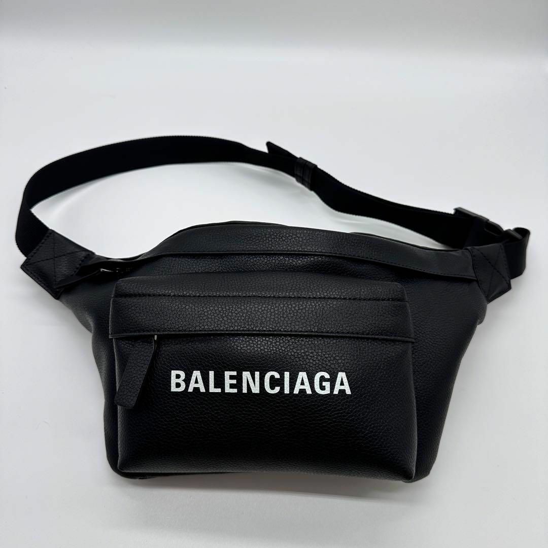 未使用保管品】BALENCIAGA バレンシアガ ボディバッグ 未使用保管品】BALENCIAGA バレンシアガ ボディバッグ