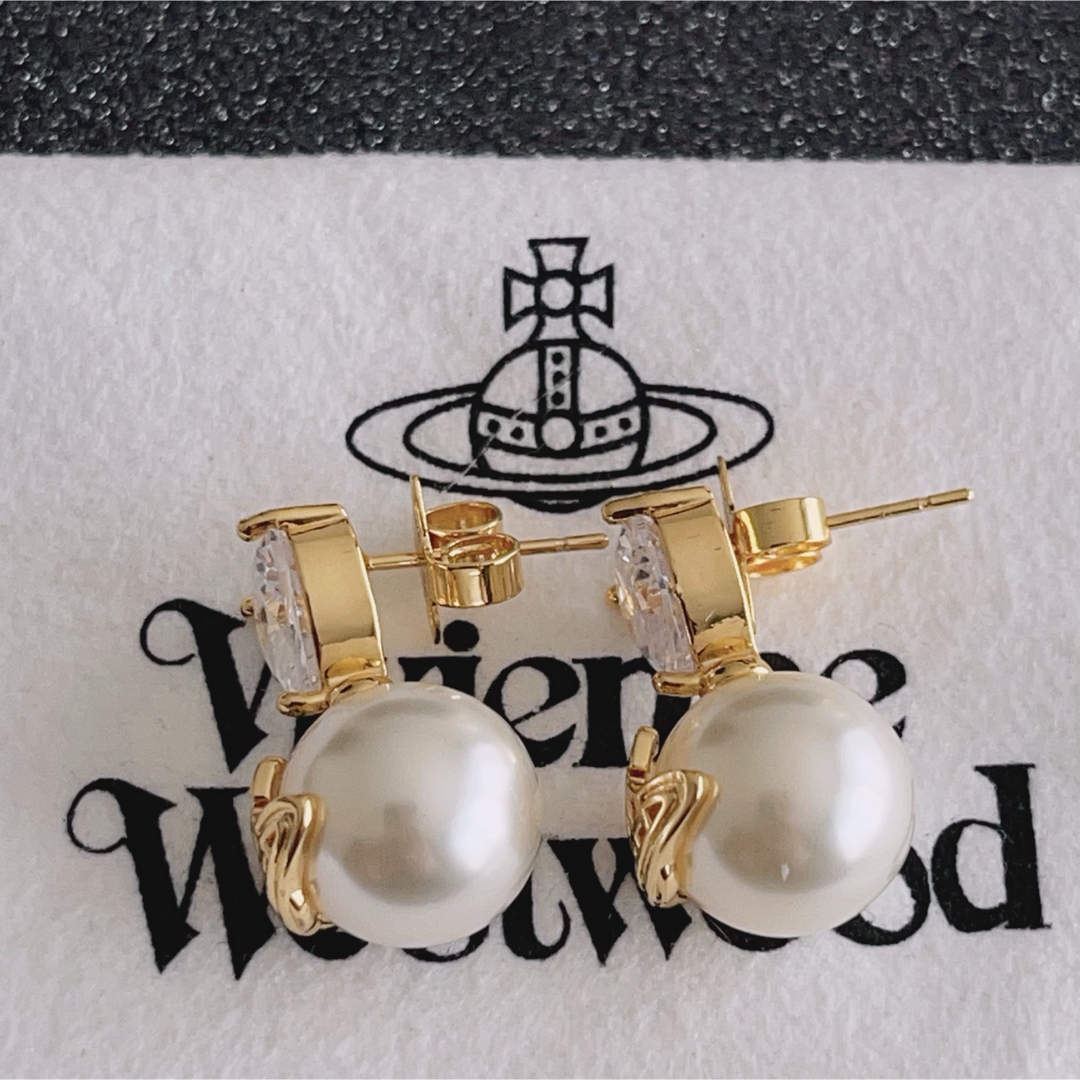 Vivienne Westwood - ヴィヴィアンウエストウッド パールピアス Vivienne Westwood - ヴィヴィアンウエストウッド パールピアス