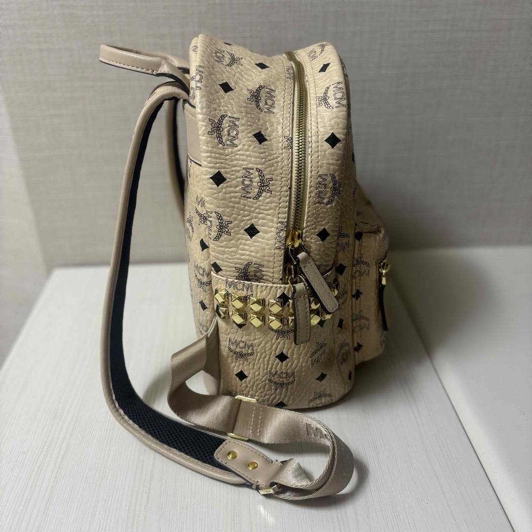 MCMリュック Sサイズ アイボリー 白 ホワイト MCMリュック Sサイズ アイボリー 白 ホワイト