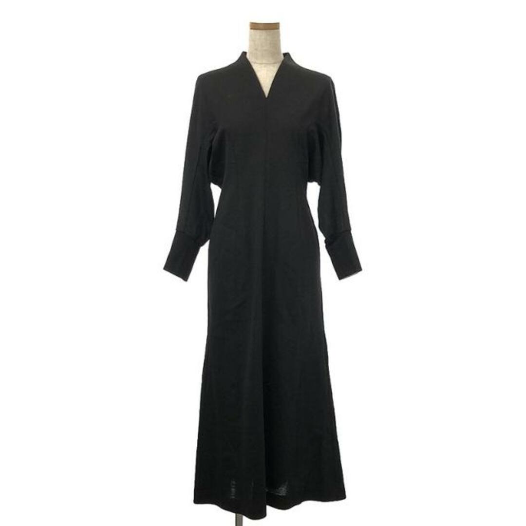 新品】 Mame Kurogouchi / マメクロゴウチ | 2022AW | V-Neck 新品】 Mame Kurogouchi / マメクロゴウチ | 2022AW | V-Neck