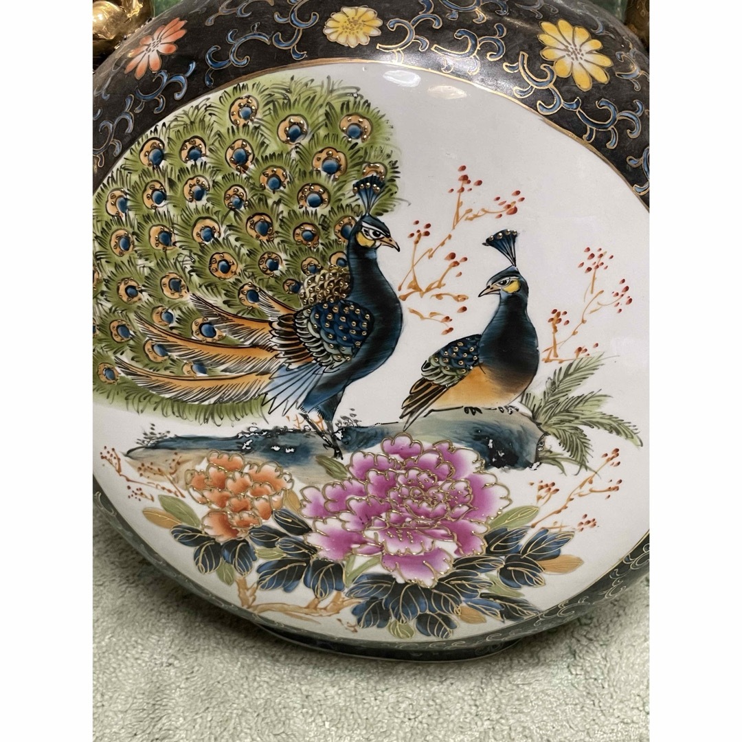 中国古美術 陶器製 金彩 孔雀 花柄 龍持ち手 大型 花瓶 ボトル型 中国古美術 陶器製 金彩 孔雀 花柄 龍持ち手 大型 花瓶 ボトル型