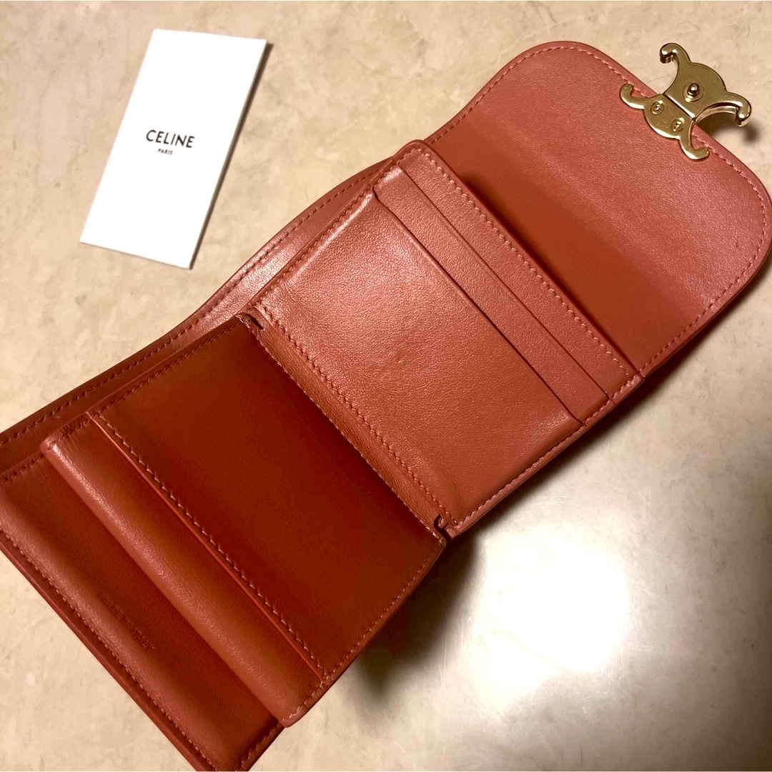 CELINE - 【正規品/鑑定済】 セリーヌ トリオンフ 三つ折財布 CELINE - 【正規品/鑑定済】 セリーヌ トリオンフ 三つ折財布