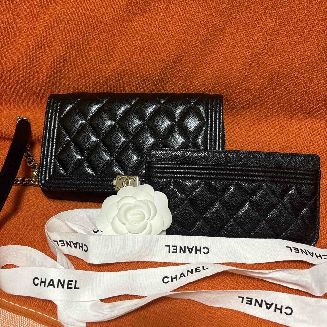 CHANEL - ボーイシャネル 超美品 チェーンウォレット キャビア CHANEL - ボーイシャネル 超美品 チェーンウォレット キャビア