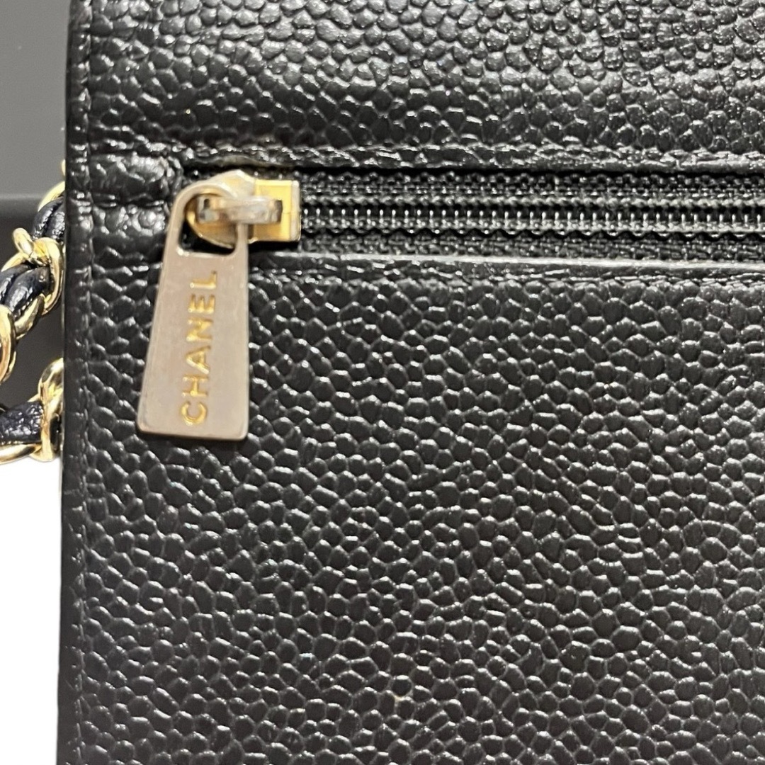 CHANEL - 極美品 チェーンウォレット 入手困難!キャビアスキン CHANEL - 極美品 チェーンウォレット 入手困難!キャビアスキン