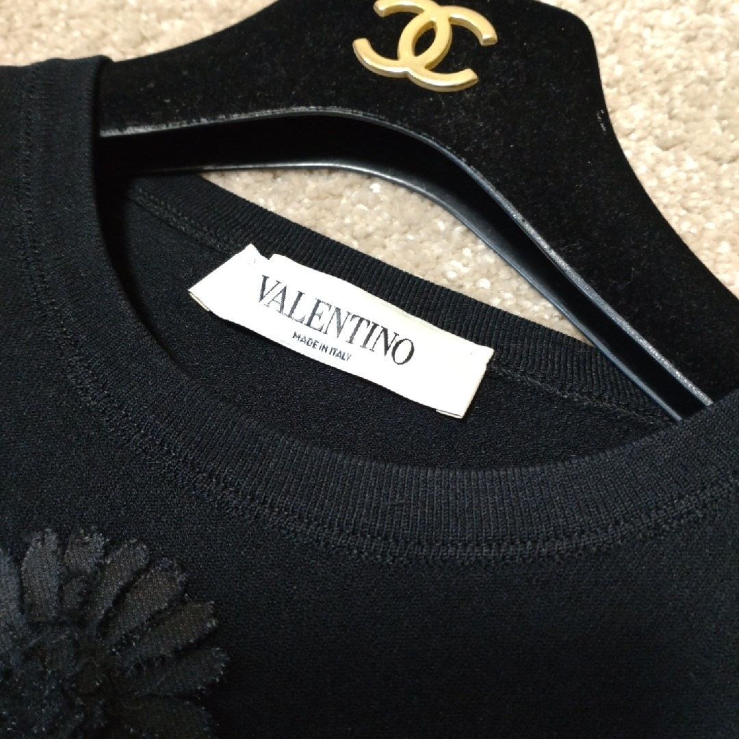 VALENTINO - ♥ヴァレンティノ♥のお花いっぱいニットの通販 by VALENTINO - ♥ヴァレンティノ♥のお花いっぱいニットの通販 by