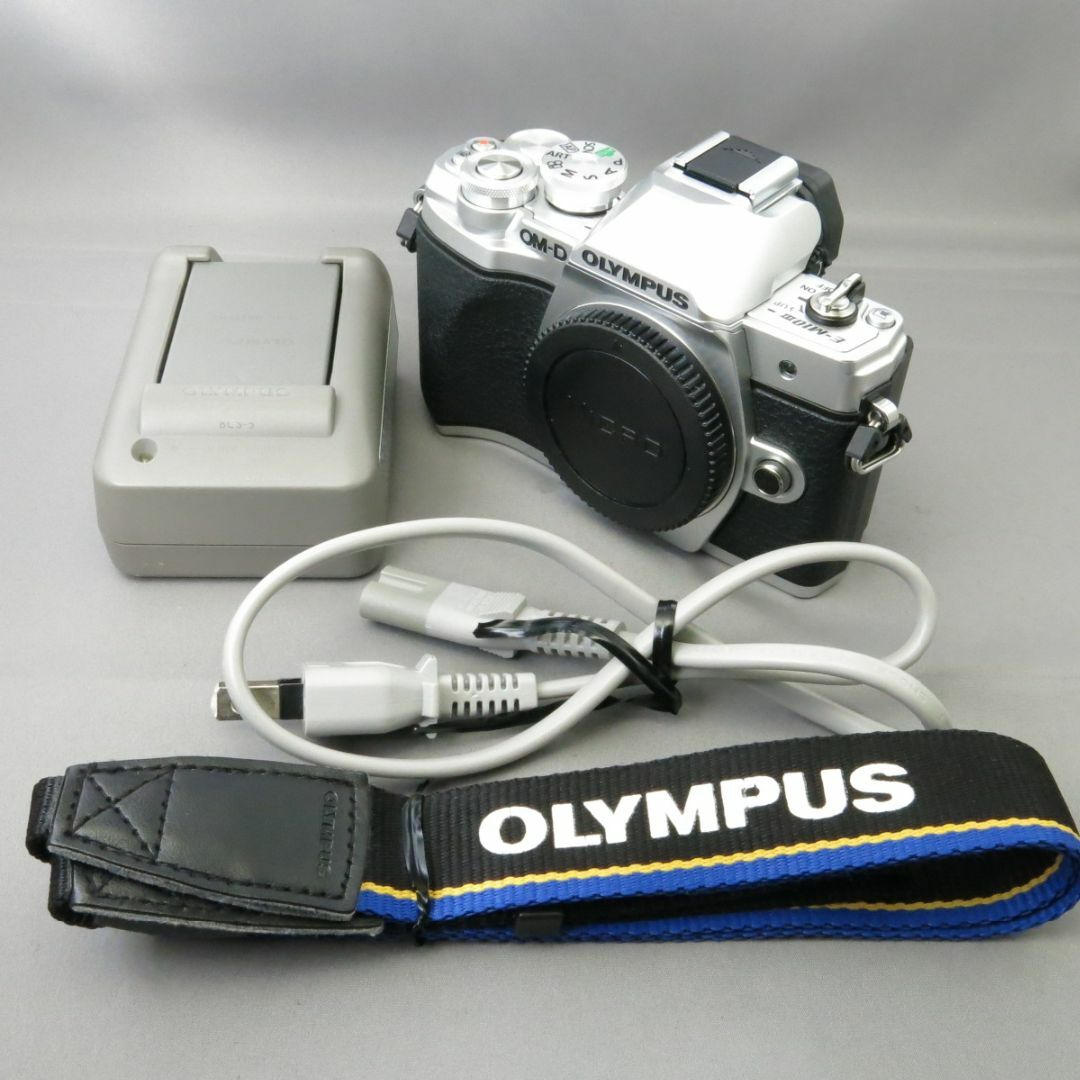 オリンパス E-M10 MARKIIIシルバー オリンパス E-M10 MARKIIIシルバー