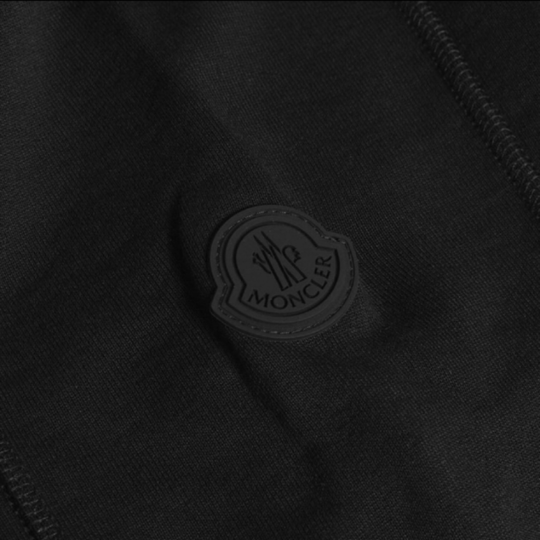 MONCLER - ☆定価96,800円☆現行 MONCLER スウェット MONCLER - ☆定価96,800円☆現行 MONCLER スウェット