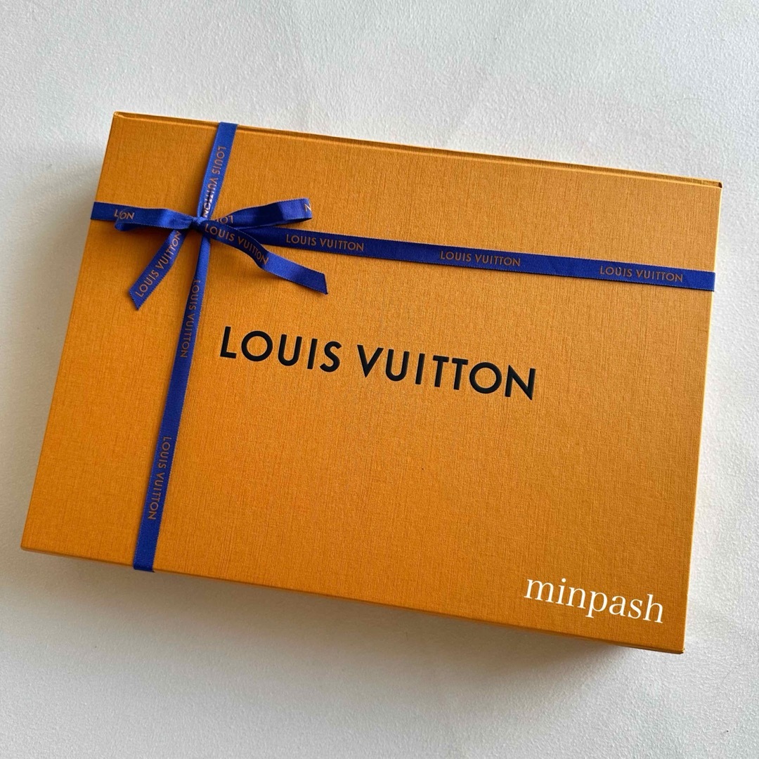 LOUIS VUITTON - Louis Vuitton 貴重 モノグラム バンダナ LOUIS VUITTON - Louis Vuitton 貴重 モノグラム バンダナ