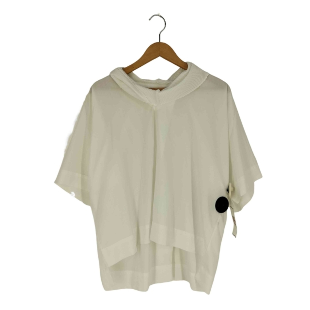ISSEY MIYAKE(イッセイミヤケ) 襟プリーツプルオーバーシャツ ISSEY MIYAKE(イッセイミヤケ) 襟プリーツプルオーバーシャツ