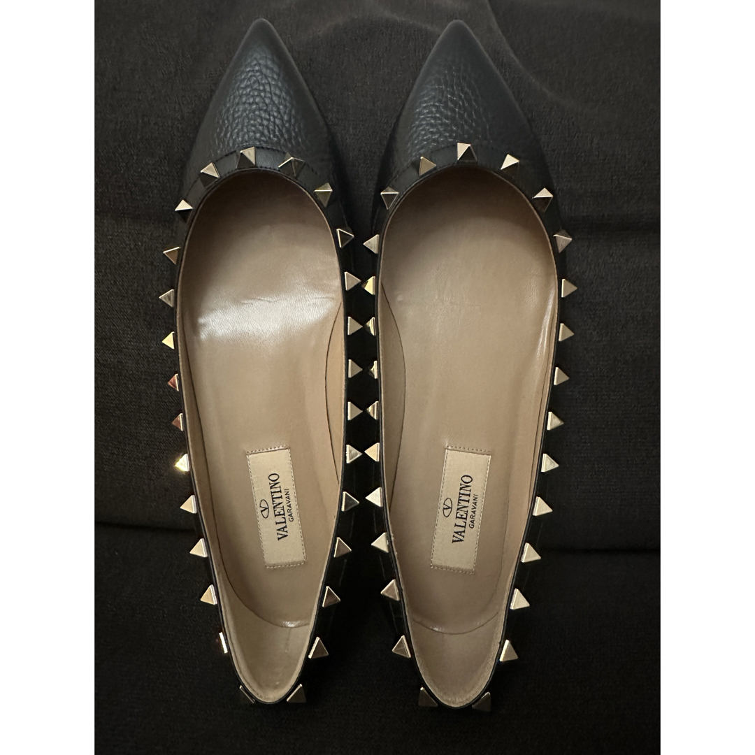 VALENTINO】ヴァレンチノ スタッズ パンプス フラット ブラック VALENTINO】ヴァレンチノ スタッズ パンプス フラット ブラック