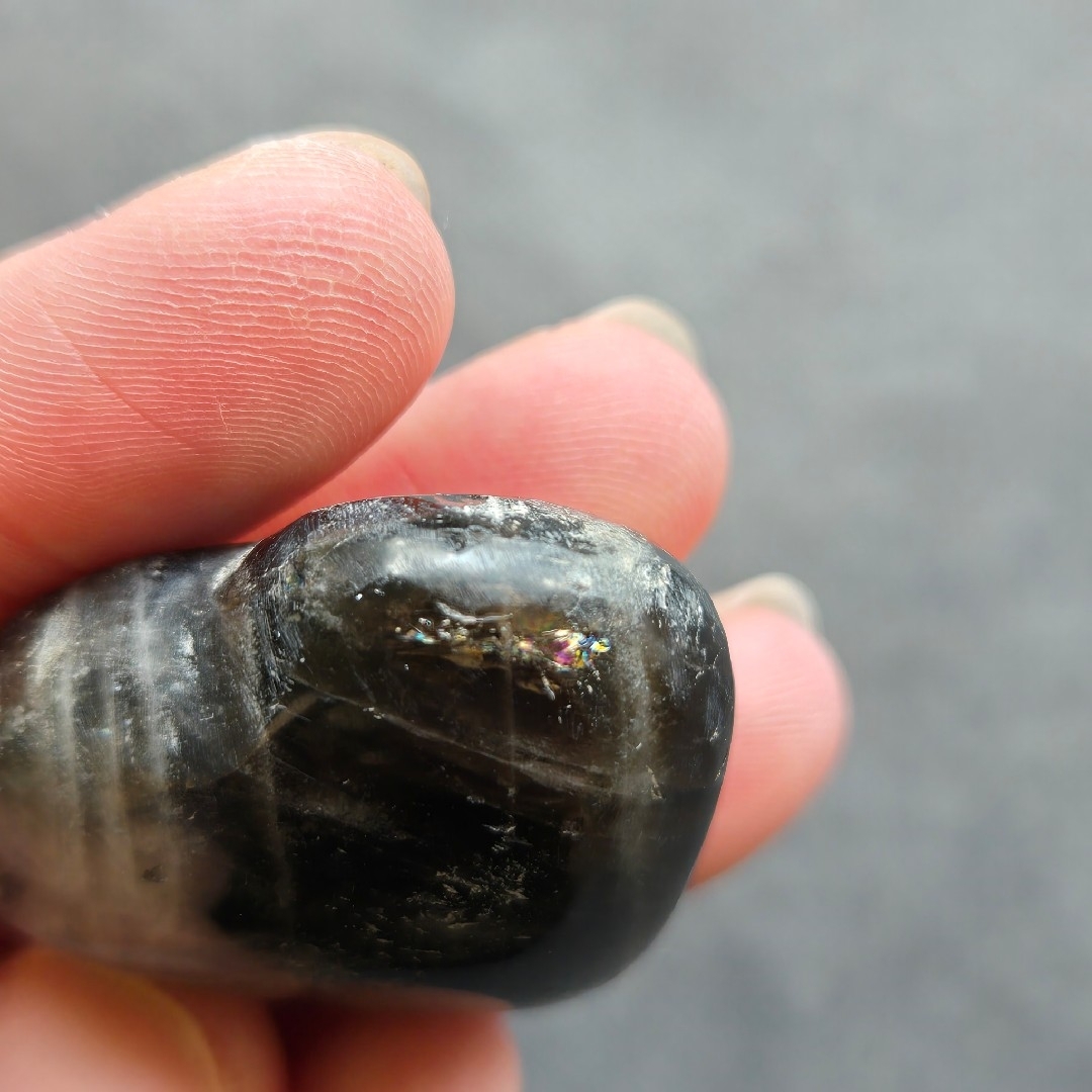 一点物】虹入り✨ モリオン 黒水晶 ハート ✩.*˚インテリア×天然石 一点物】虹入り✨ モリオン 黒水晶 ハート ✩.*˚インテリア×天然石