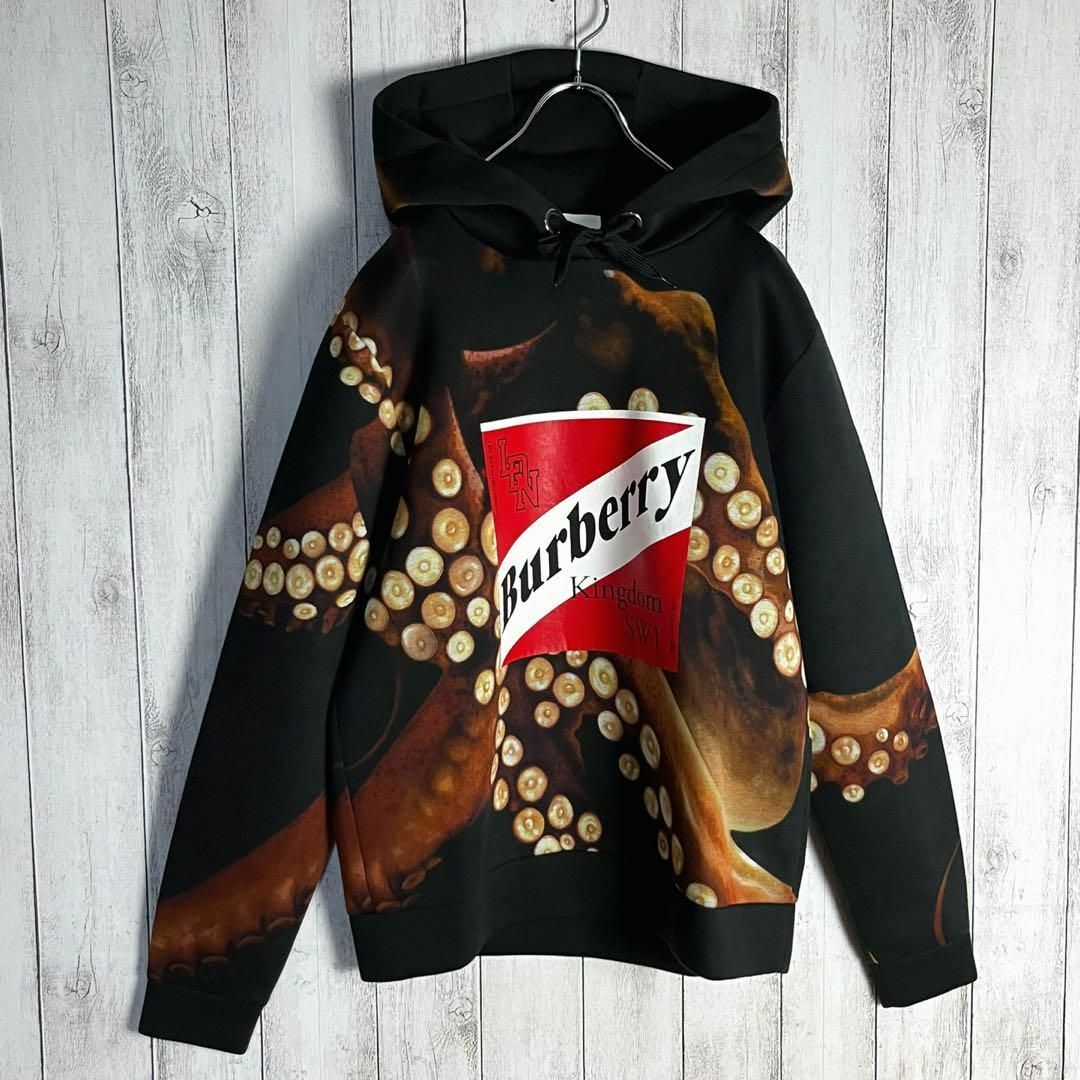 BURBERRY - 【タグ付き・美品】バーバリー☆総柄入りパーカー BURBERRY - 【タグ付き・美品】バーバリー☆総柄入りパーカー