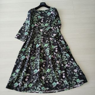 LIBERTY.(ロングワンピース/マキシワンピース)のフリマ LIBERTY.(ロングワンピース/マキシワンピース)のフリマ