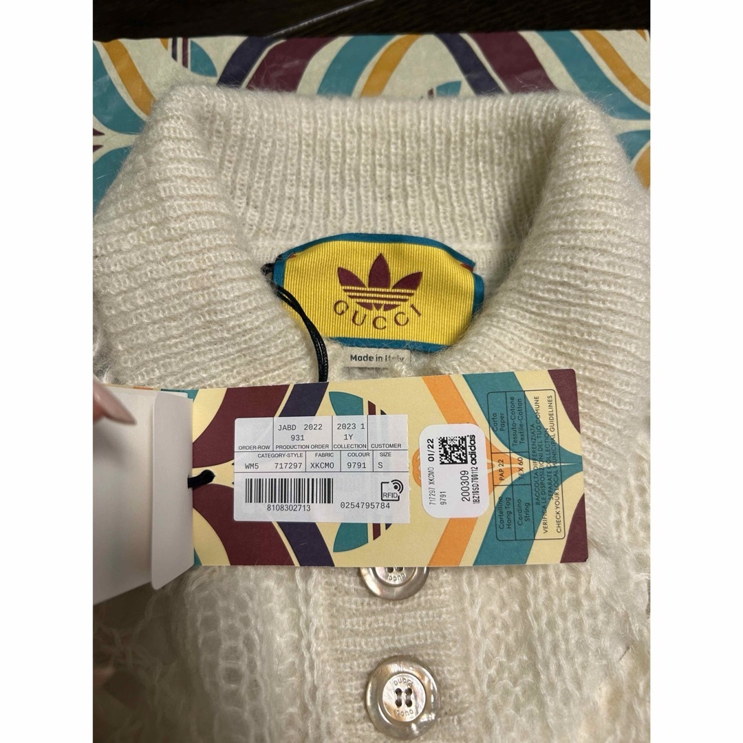 GUCCI - 新品タグ付き!グッチadidasコラボトレフォイルエン GUCCI - 新品タグ付き!グッチadidasコラボトレフォイルエン