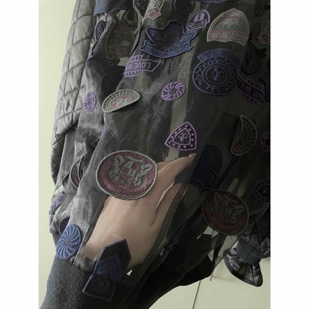 sacai ネイビー ワッペンデザインブルゾン sacai ネイビー ワッペンデザインブルゾン