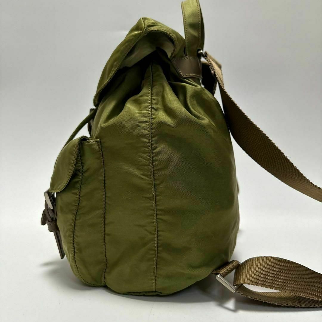 a29【極美品】プラダ 三角ロゴ ナイロン レザー カーキ リュック a29【極美品】プラダ 三角ロゴ ナイロン レザー カーキ リュック