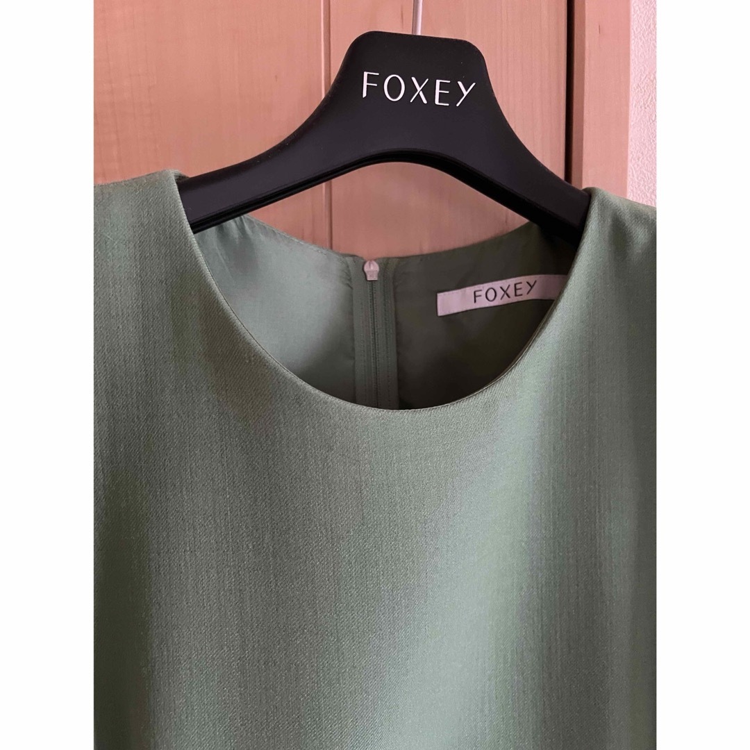 FOXEY - FOXEY グリーン 半袖 ひざ丈ワンピースの通販 by Ms FOXEY - FOXEY グリーン 半袖 ひざ丈ワンピースの通販 by Ms