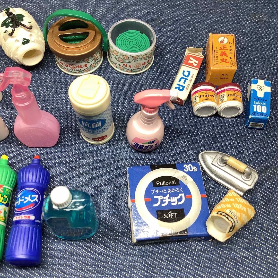 Sひ2458】ミニチュア 日用品 生活雑貨 薬 リーメント まとめ売り Sひ2458】ミニチュア 日用品 生活雑貨 薬 リーメント まとめ売り