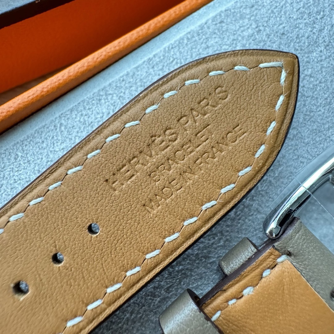 1949 Apple Watch エルメス エトゥープ ドゥブルトゥール 二重 1949 Apple Watch エルメス エトゥープ ドゥブルトゥール 二重