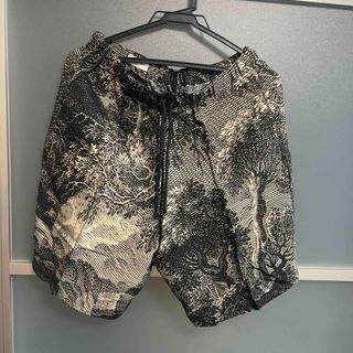 DRIES VAN NOTEN(ショートパンツ)のフリマアイテム一覧 DRIES VAN NOTEN(ショートパンツ)のフリマアイテム一覧