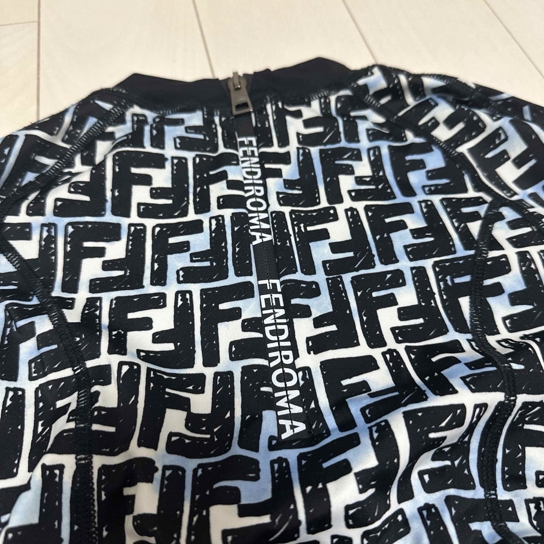 FENDI - FENDI☆ロゴプリントジップアップ36長袖トップス サイズ FENDI - FENDI☆ロゴプリントジップアップ36長袖トップス サイズ